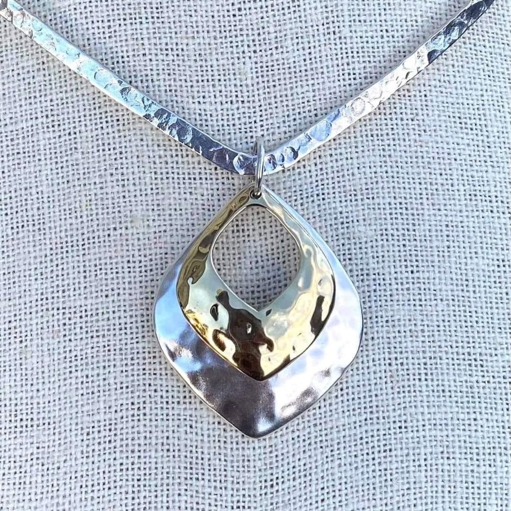 Grace & Heart Davina Pendant - Gem